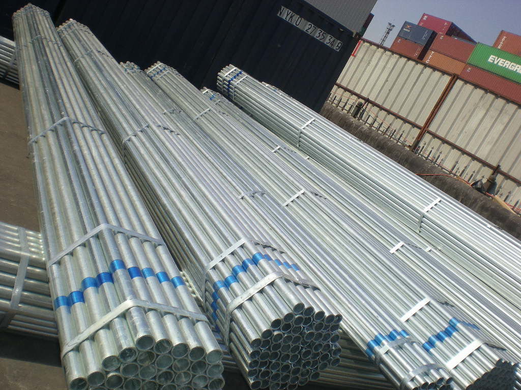 Galvanized or Coated with Oil Tube / Round / ERW Welded Steel Pipes or ...